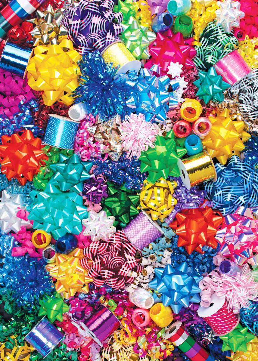 Solve Rows of bows jigsaw puzzle online with 176 pieces