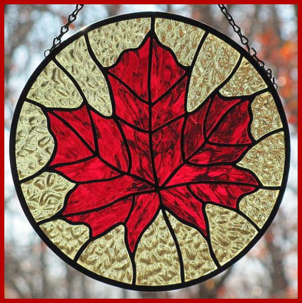 Solve Beautiful Canadian Red Maple leaf light catcher jigsaw puzzle ...