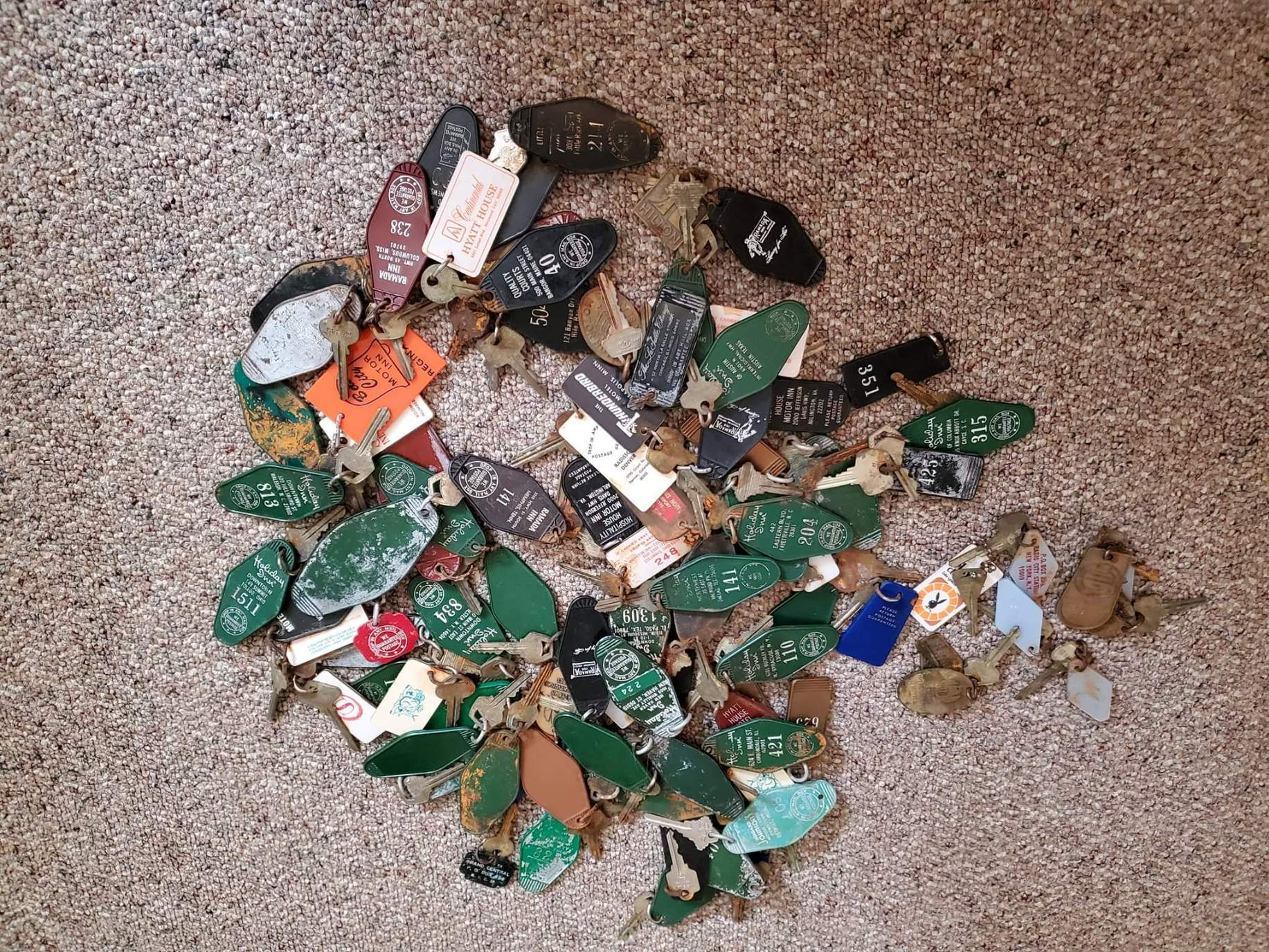 Solve Check out is 11AM jigsaw puzzle online with 165 pieces