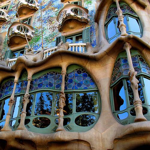 Jigsaw Puzzle | Gaudi One | 100 pieces | Jigidi