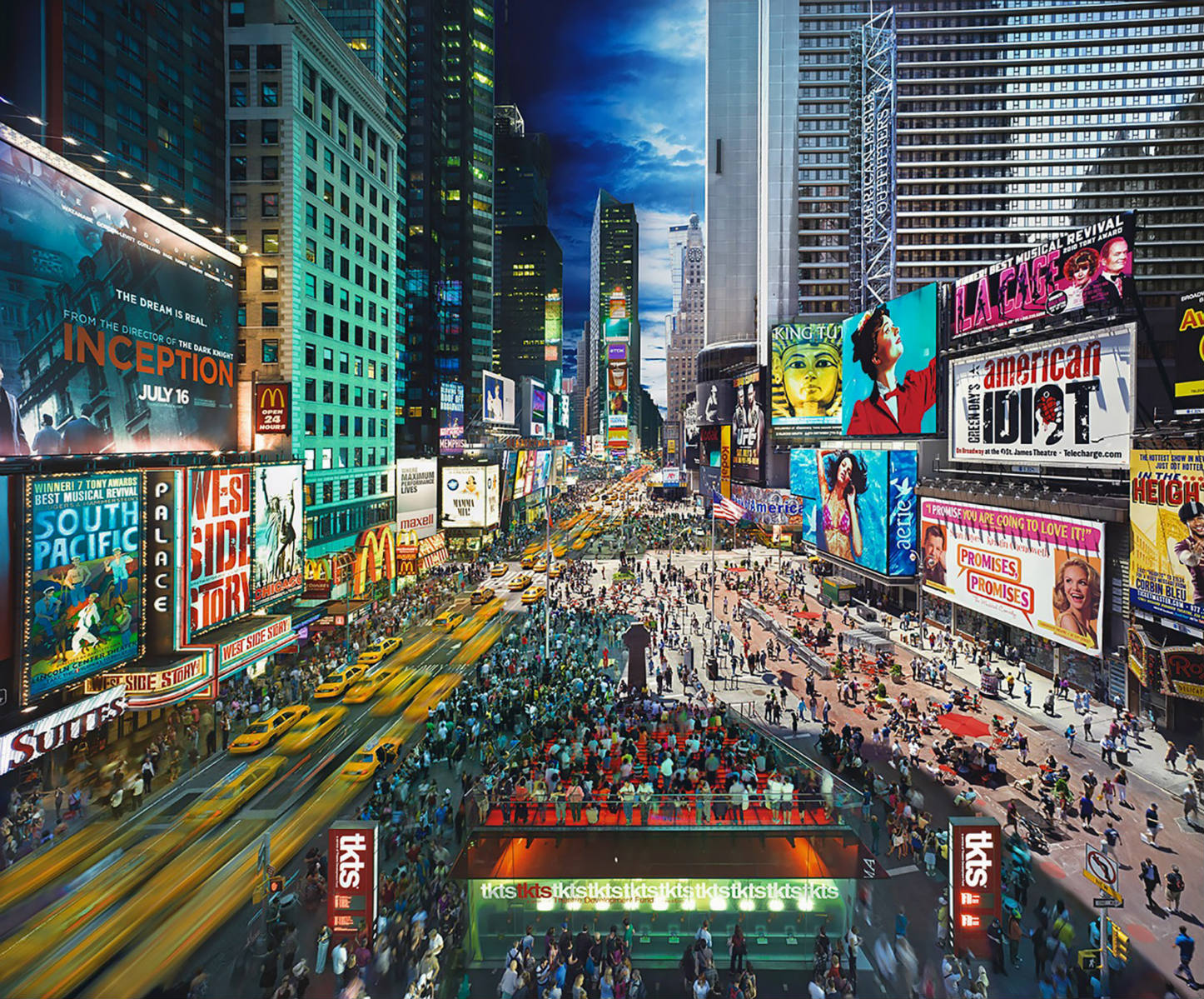 Solve Times Square in New York jigsaw puzzle online with 480 pieces