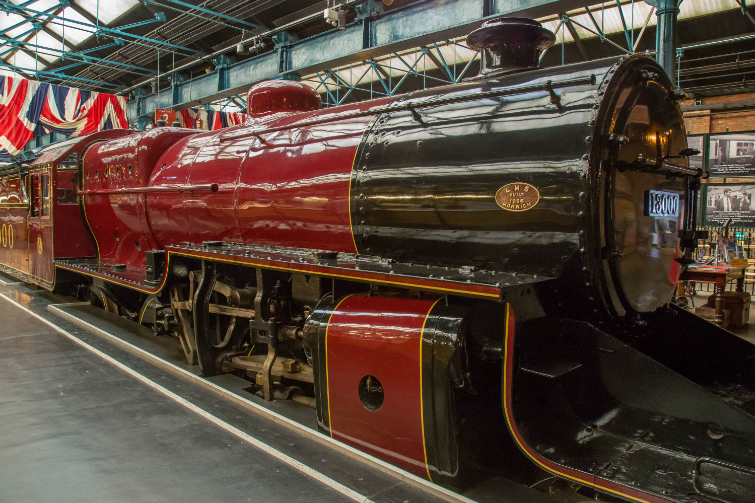 Solve 13000 jigsaw puzzle online with 150 pieces