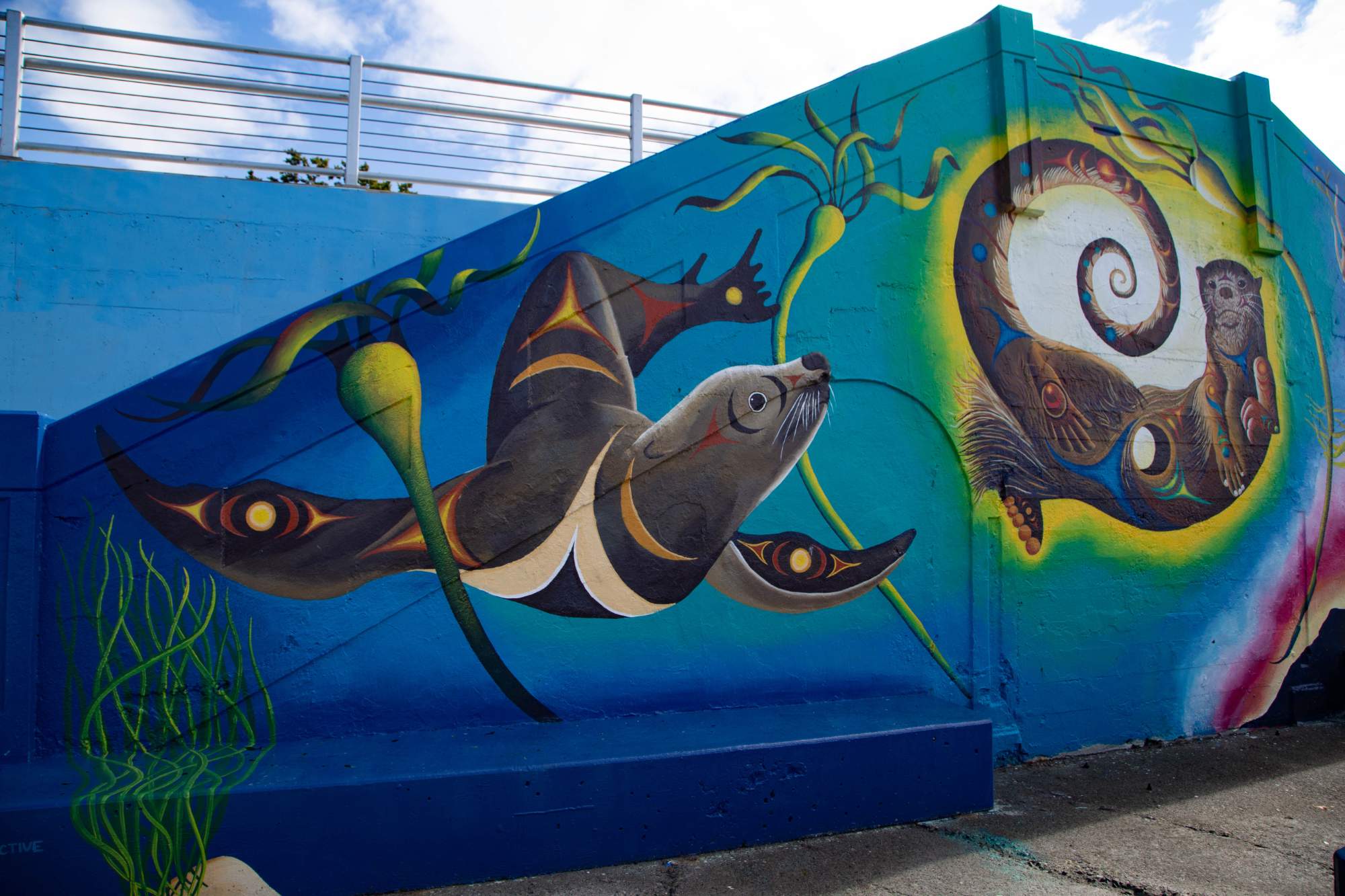 Solve A Mural at the Victoria BC waterfront. jigsaw puzzle online with ...