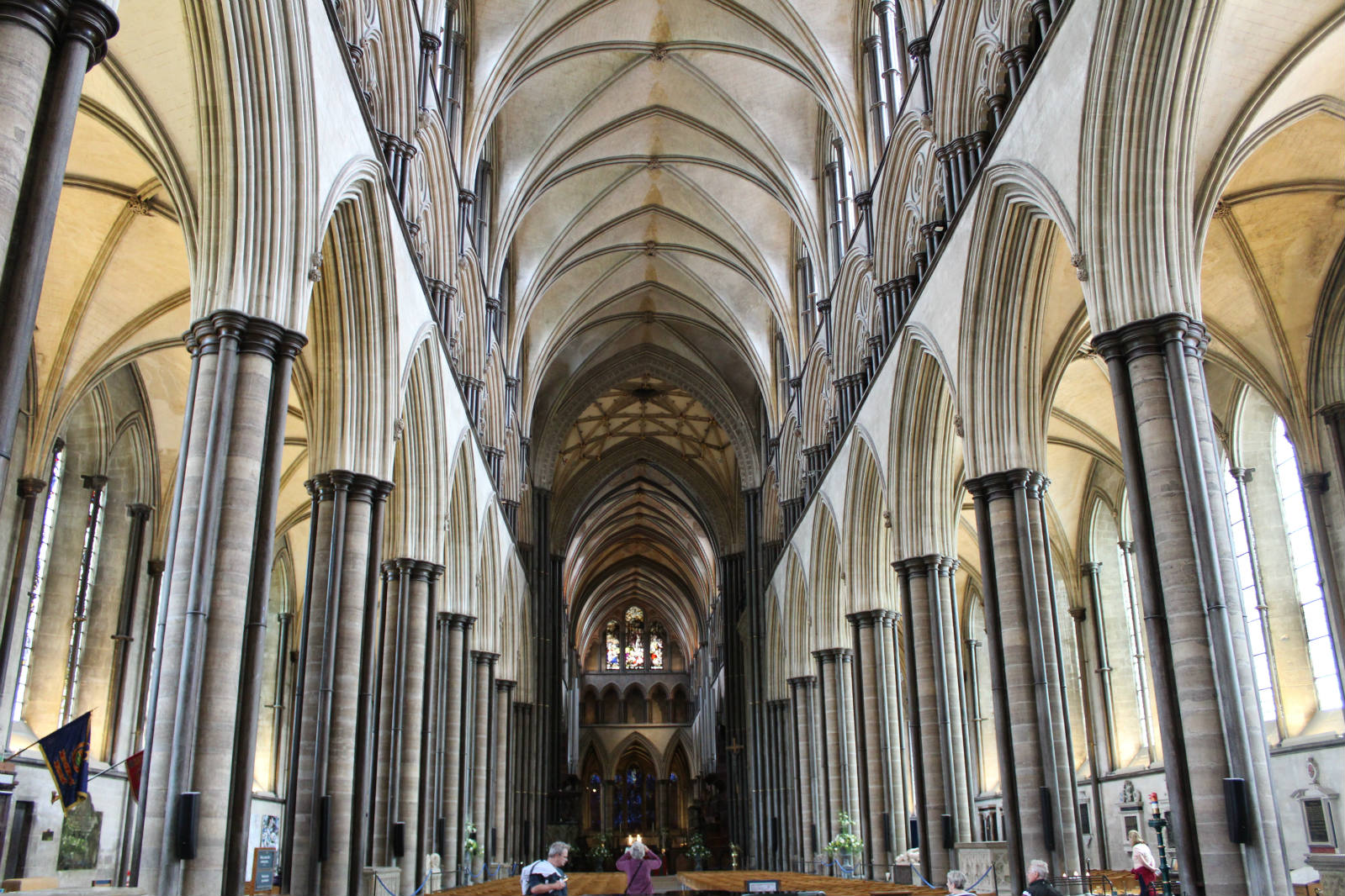 Solve Inside Salisbury Cathedral jigsaw puzzle online with 176 pieces