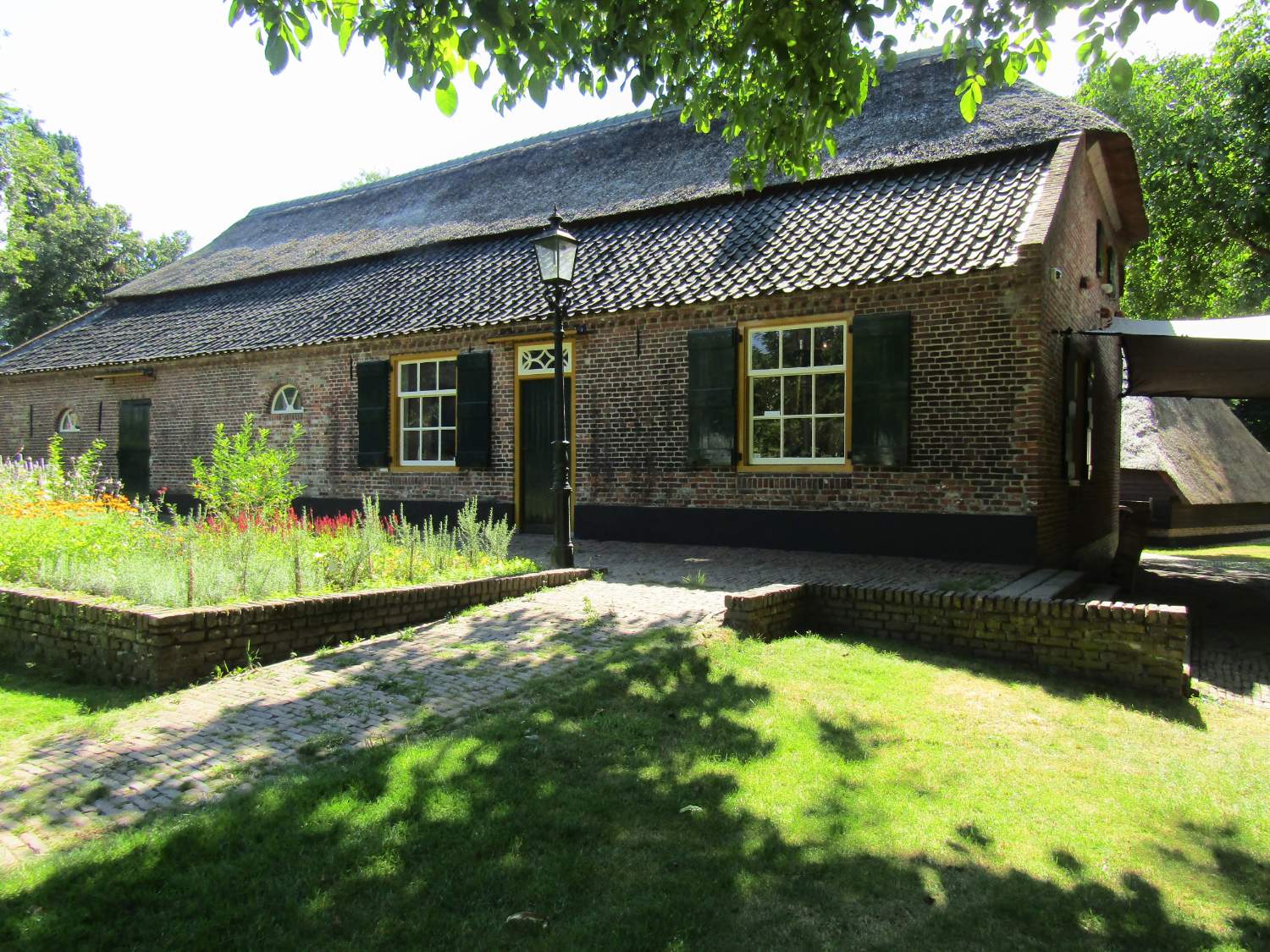 Solve IMG_5872 Museum Het Slot in Zeelst jigsaw puzzle online with 88 ...