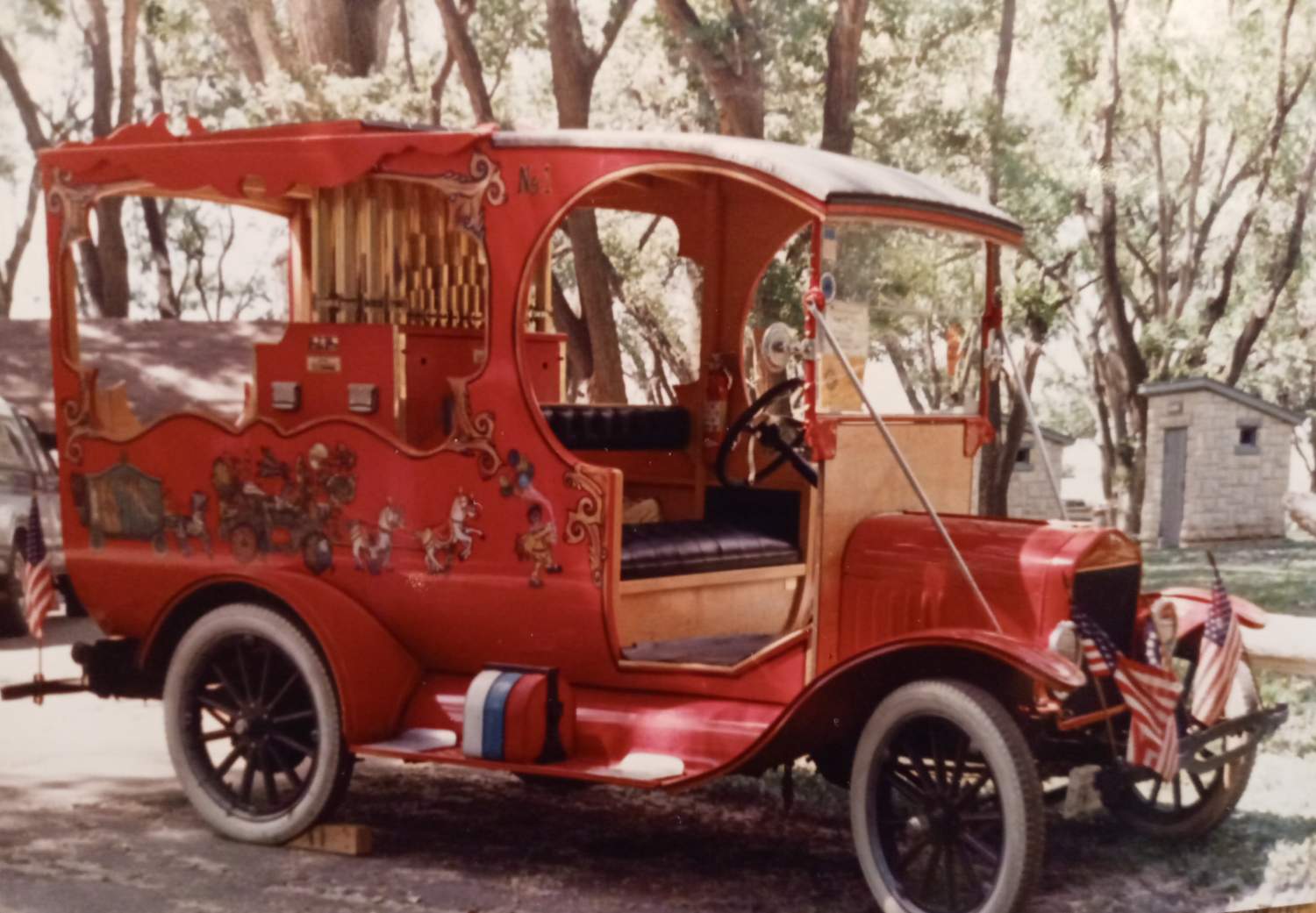 Solve Calliope Car jigsaw puzzle online with 70 pieces