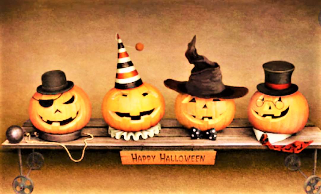 Solve Spook Day Greetings jigsaw puzzle online with 77 pieces