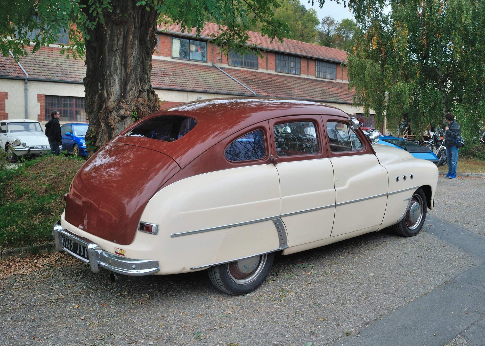 Solve Ford (SAF) "Vedette" - 1950 jigsaw puzzle online with 234 pieces