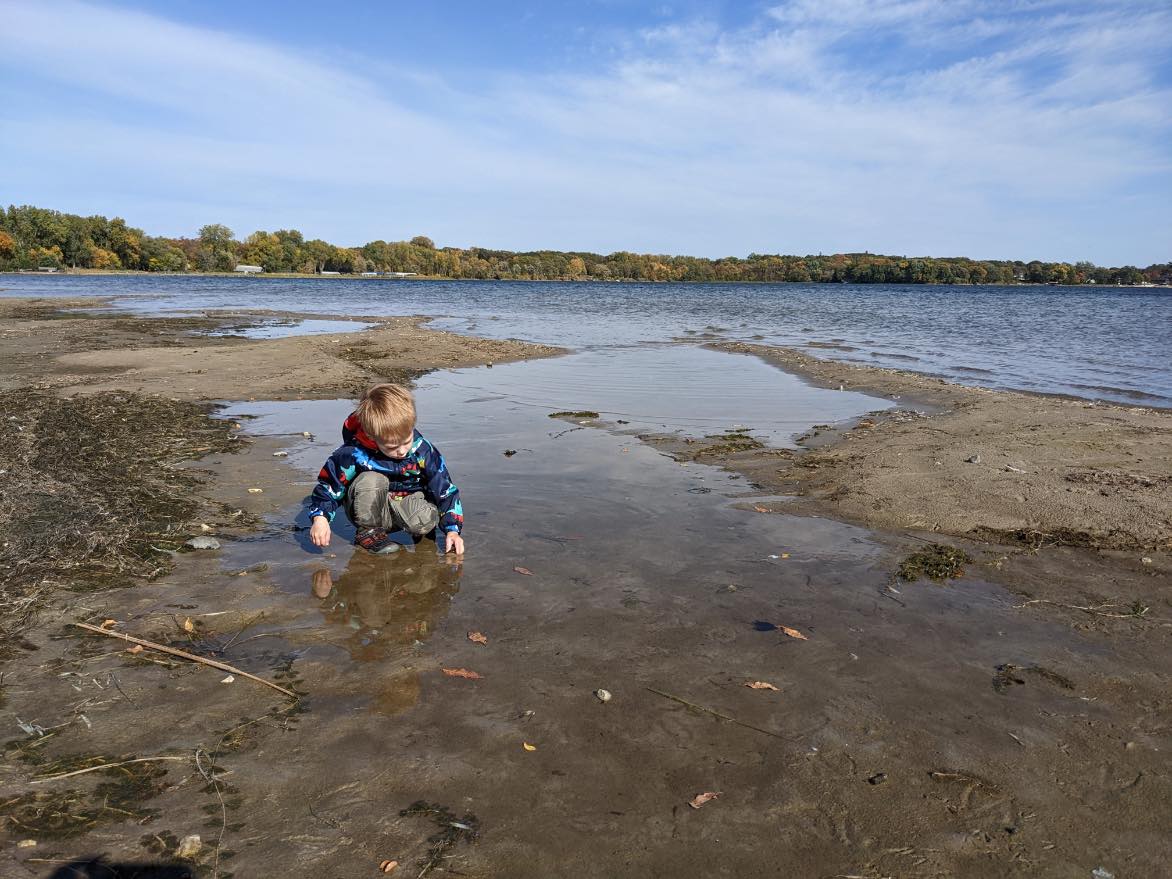 Solve Little boys don't mind mud jigsaw puzzle online with 20 pieces