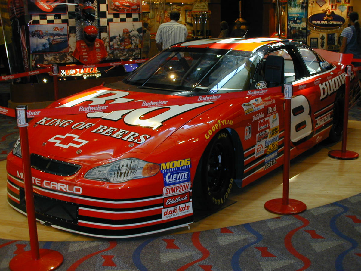 Solve Budweiser Museum jigsaw puzzle online with 108 pieces