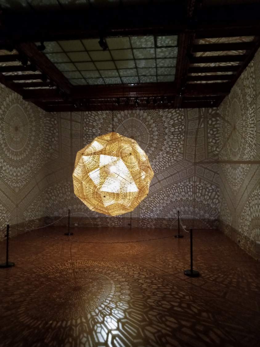 Solve THE NATURE OF LIGHT jigsaw puzzle online with 48 pieces