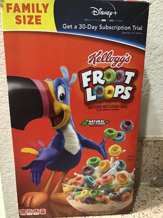 Solve Froot Loops jigsaw puzzle online with 12 pieces