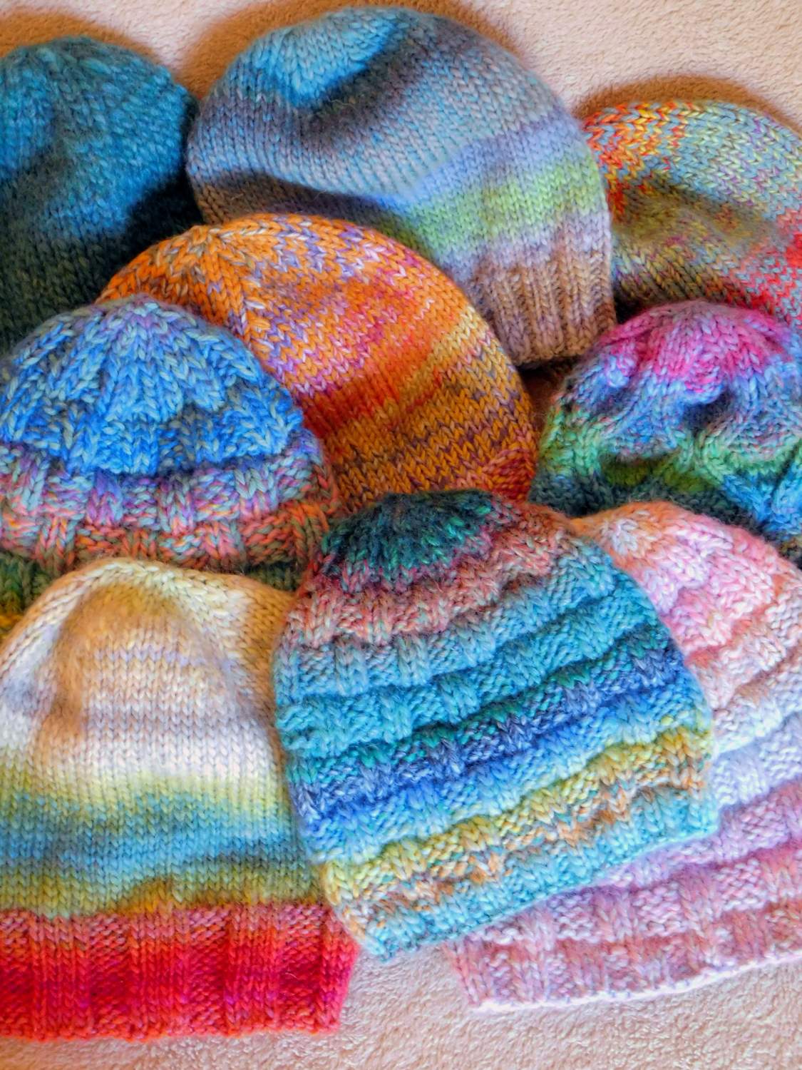 Solve Many Hats 4 jigsaw puzzle online with 130 pieces