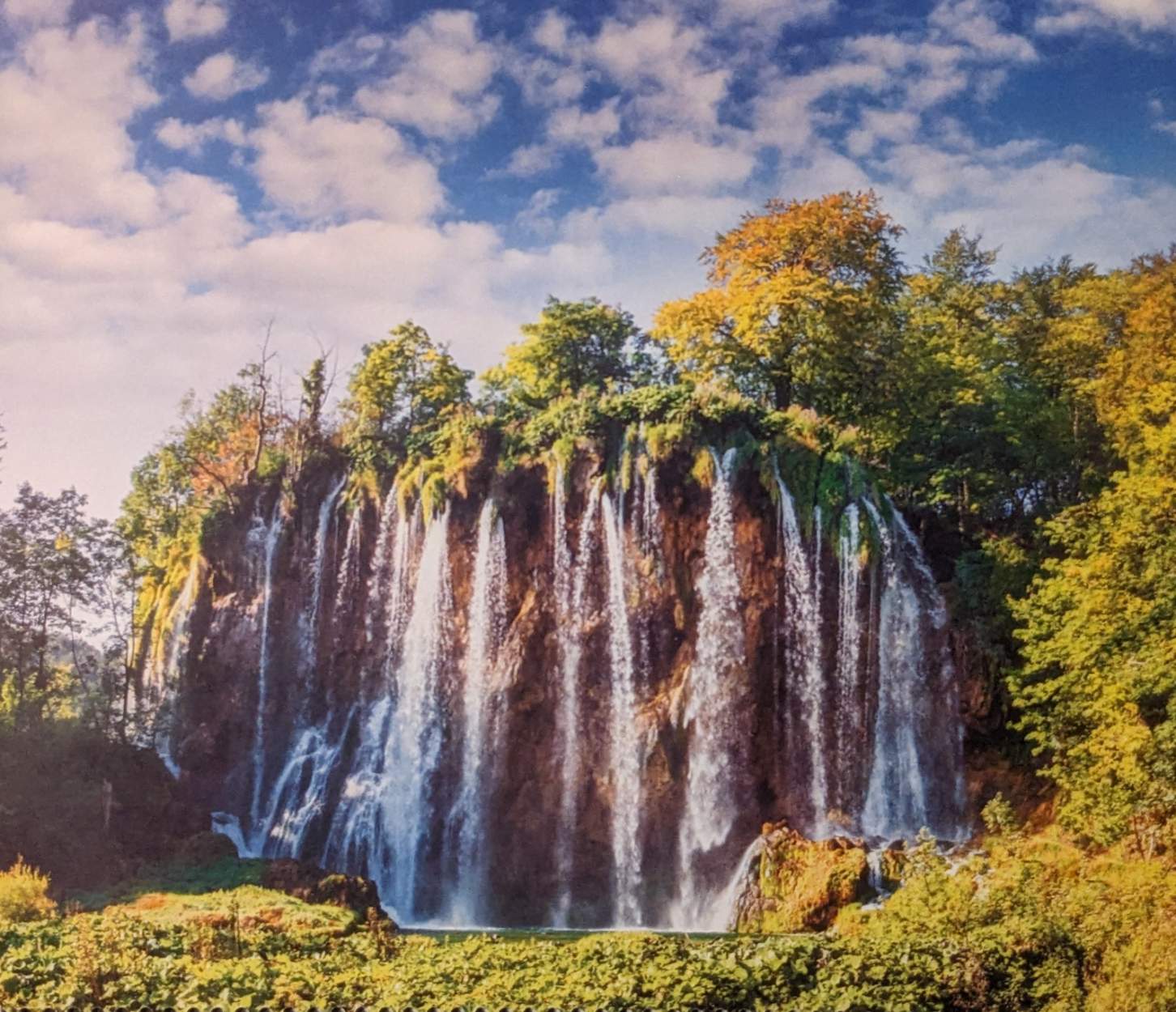 Solve Waterfall, part III jigsaw puzzle online with 120 pieces