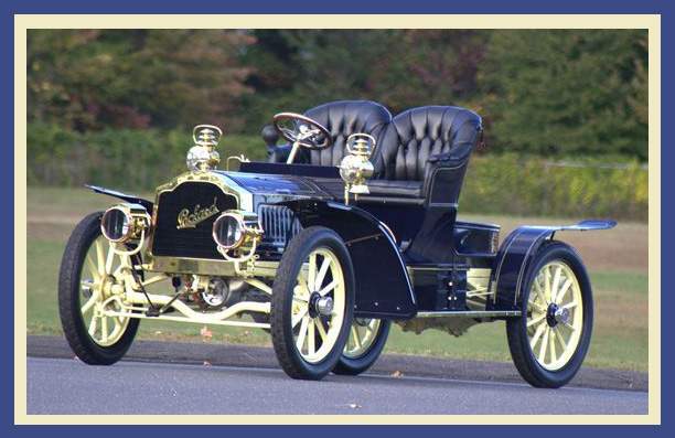 Solve 1905 Packard model N jigsaw puzzle online with 70 pieces