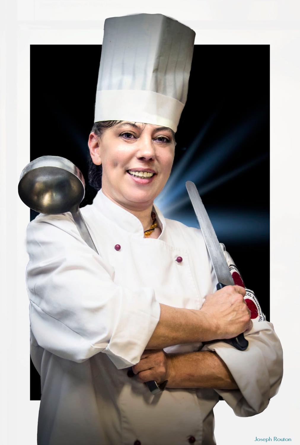 Solve photo portrait of a chef jigsaw puzzle online with 216 pieces