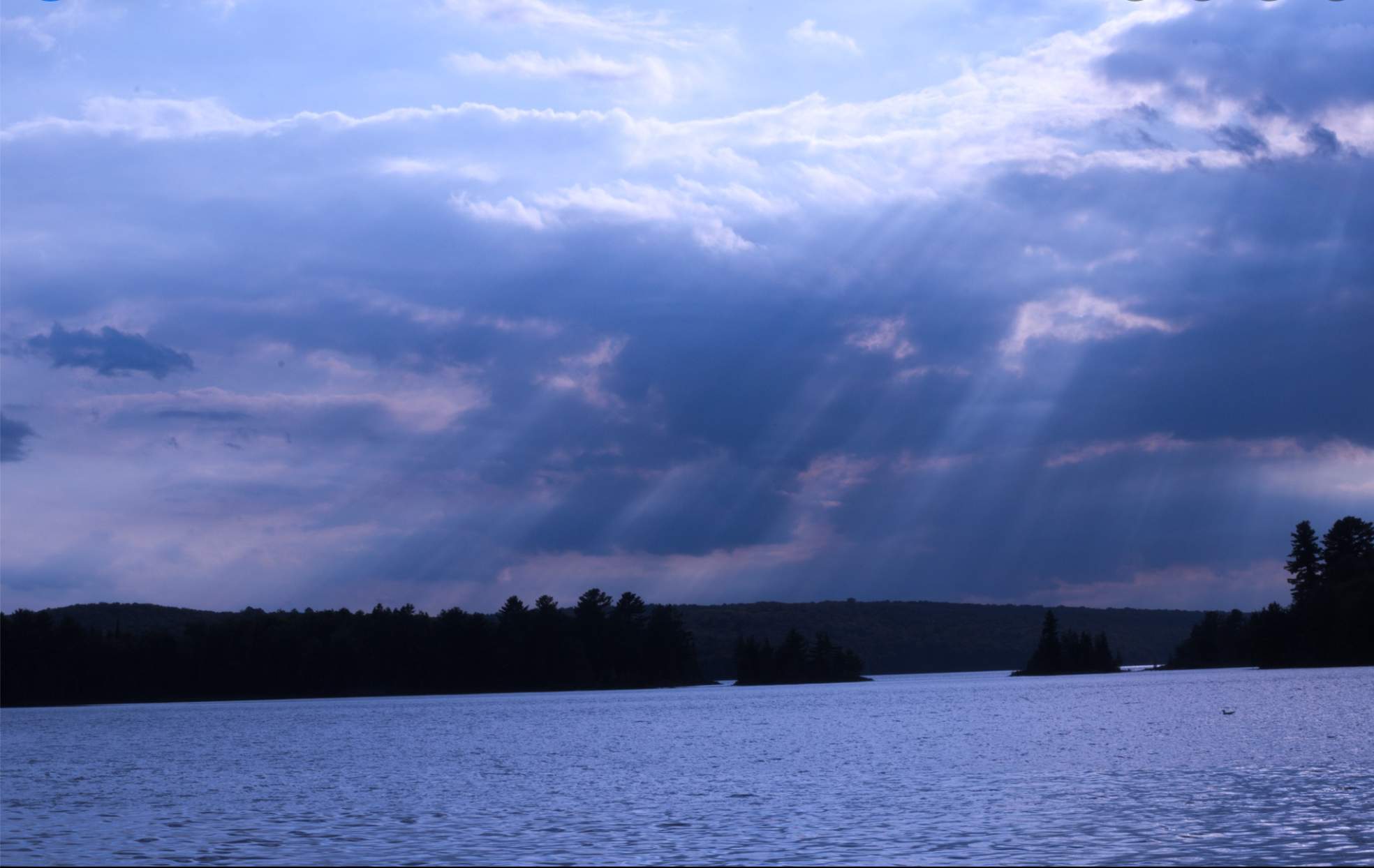 Solve Brooding Sky jigsaw puzzle online with 345 pieces
