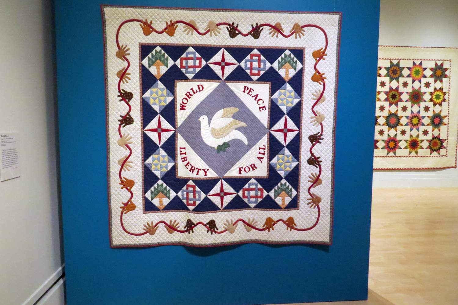 Jigsaw Puzzle | World Peace Quilt - International Quilt Museum | 40 ...