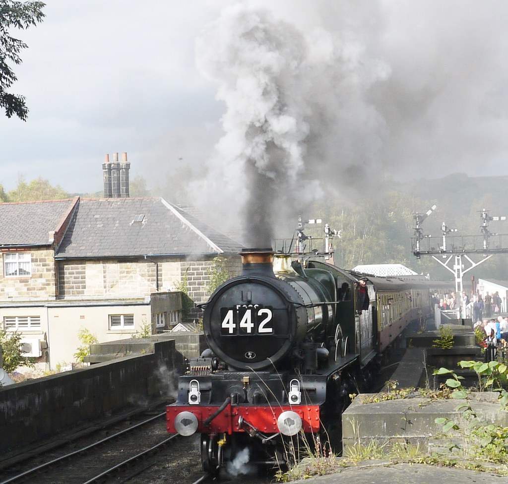 Solve GWR 4073 Class 4-6-0 5029 Nunney Castle. jigsaw puzzle online ...
