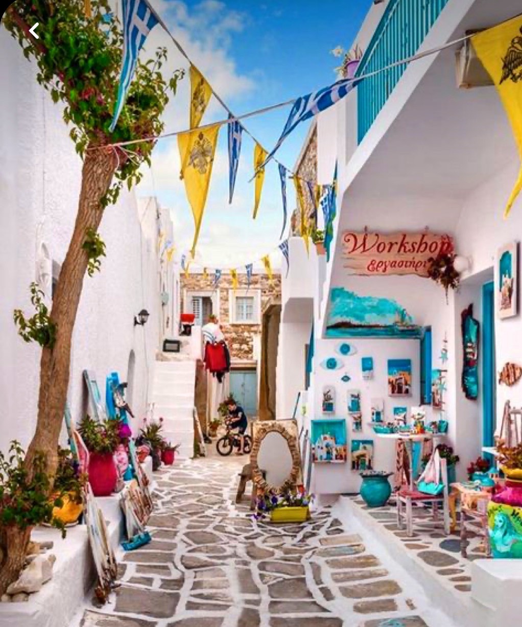 Solve Cute alley jigsaw puzzle online with 304 pieces