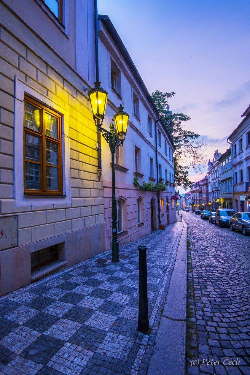 Solve Jedno krásné ráno v Praze - A beautiful morning in Prague jigsaw ...