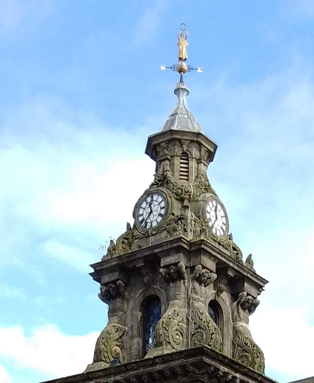 Jigsaw Puzzle | Old Burslem Town Hall. | 120 pieces | Jigidi