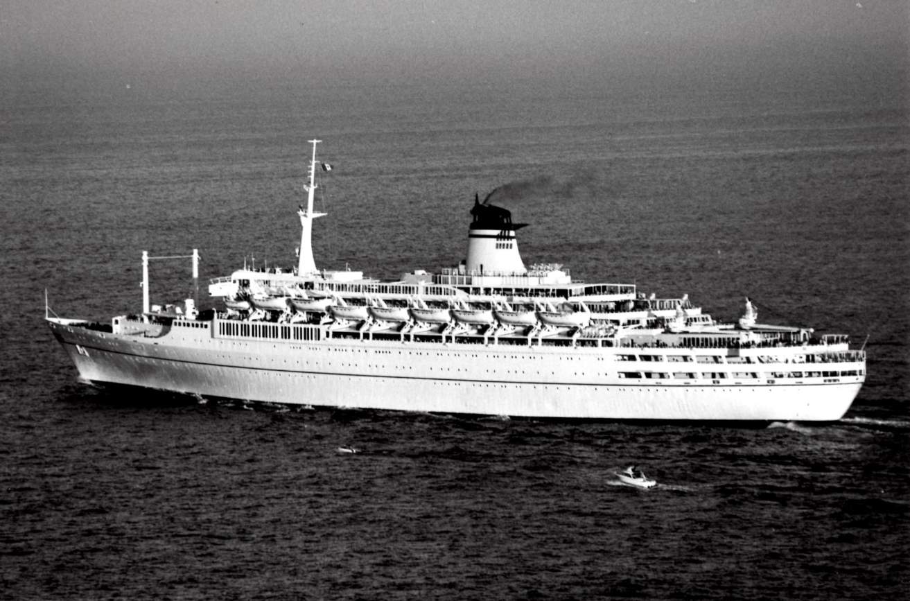 Solve GALILEO GALILEI off Sydney 1975 jigsaw puzzle online with 24 pieces