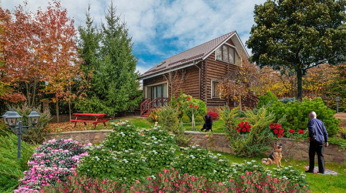 Solve Log Cabin jigsaw puzzle online with 15 pieces