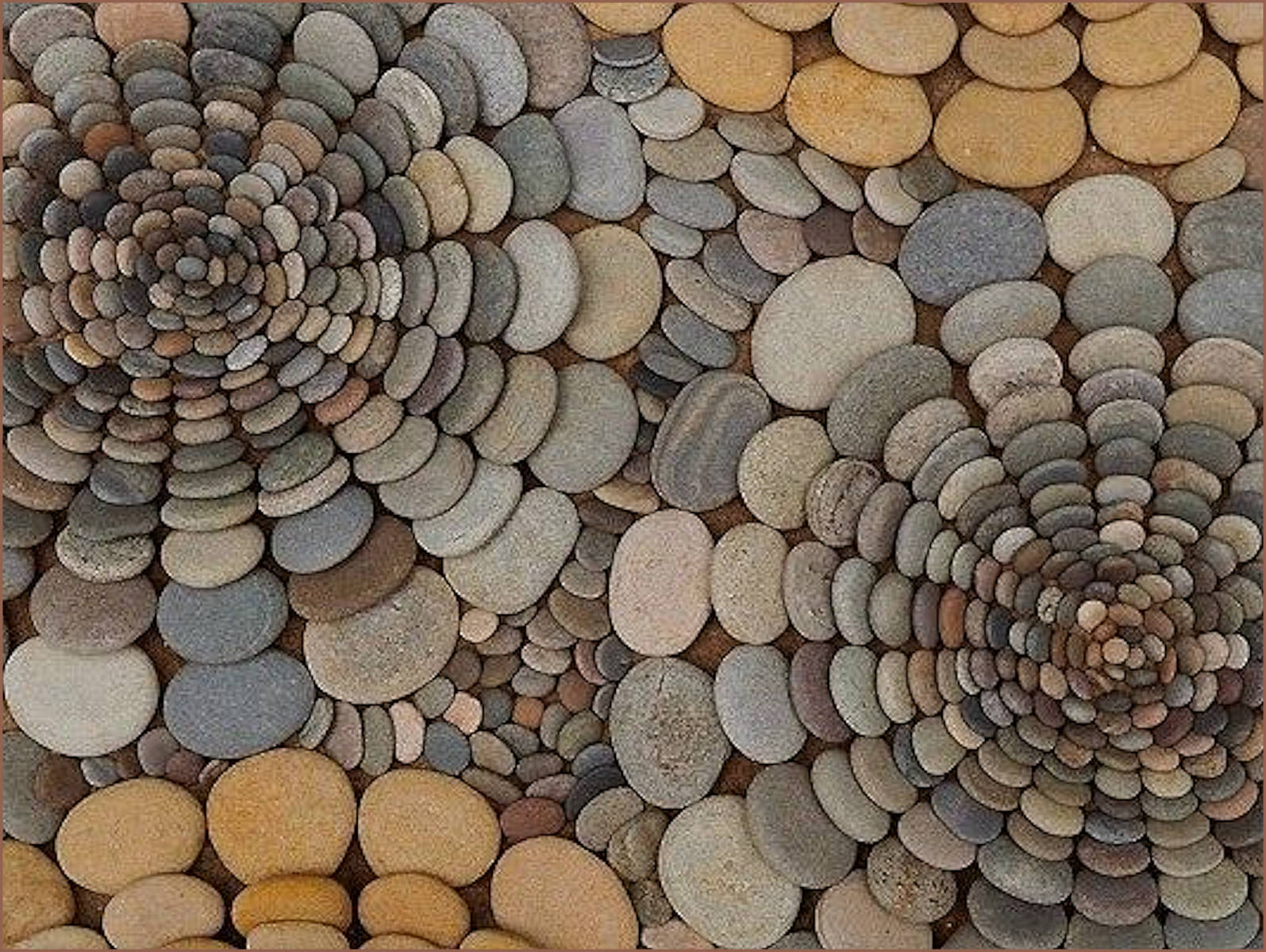 Solve Pebble Art - Ukraine jigsaw puzzle online with 540 pieces