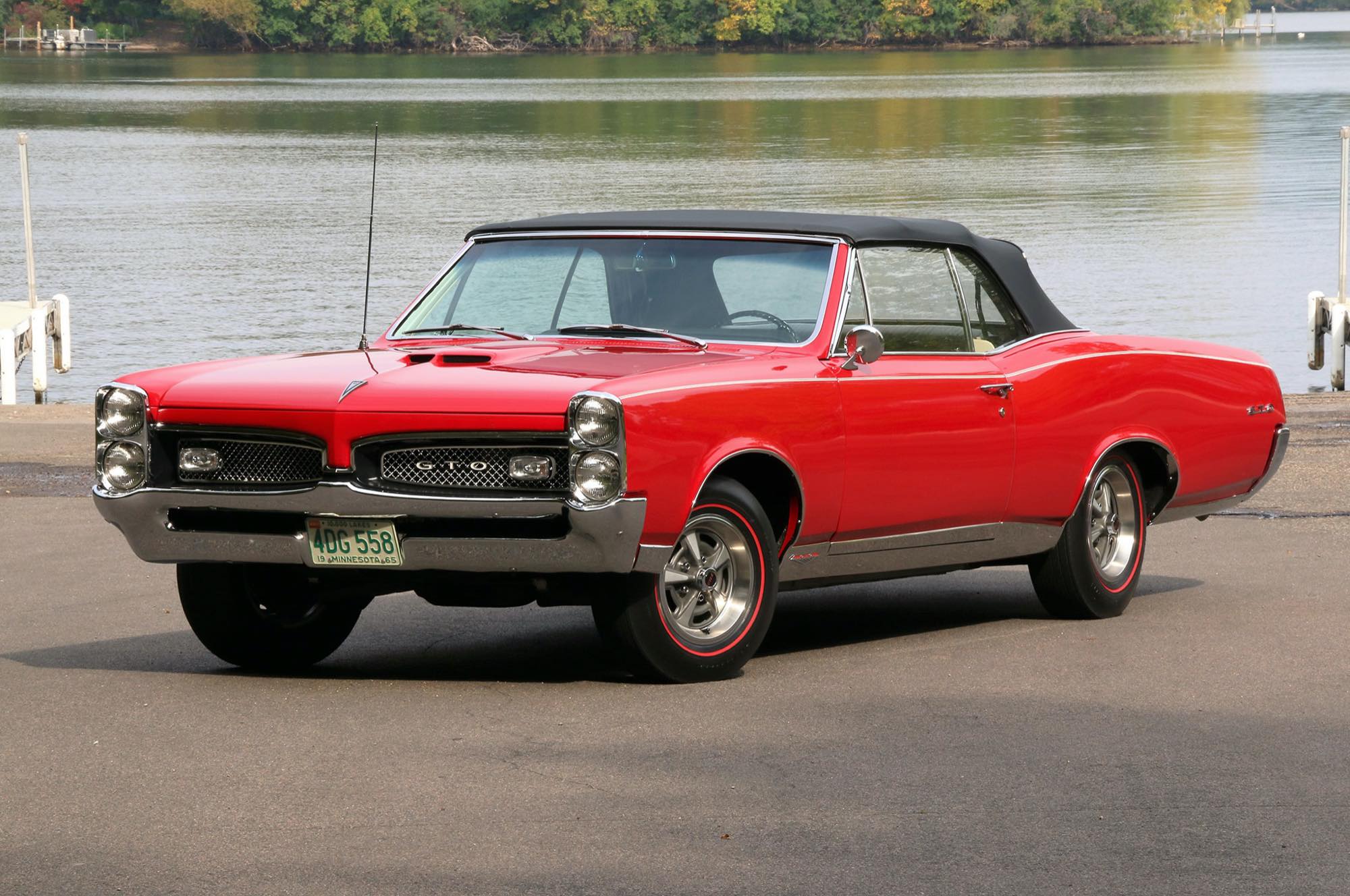 Solve 67 GTO jigsaw puzzle online with 294 pieces