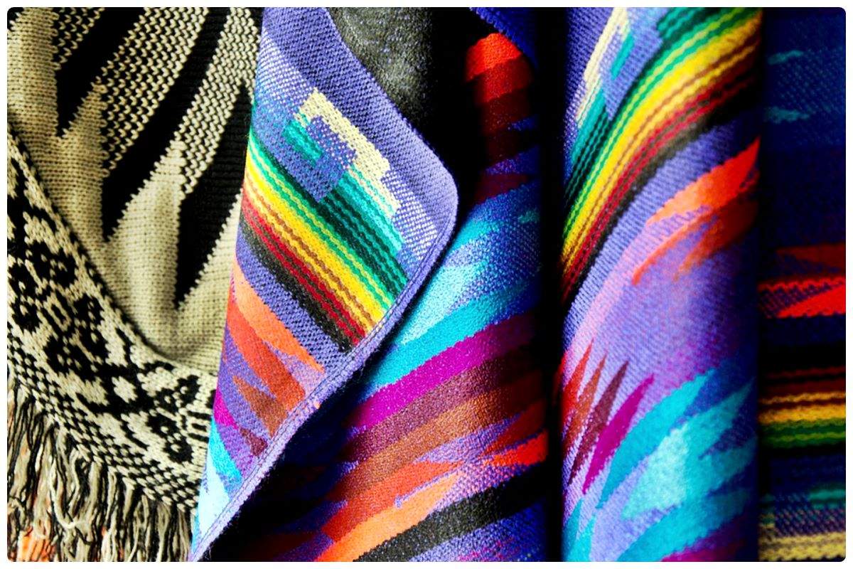 Solve The Beauty of Columbian Textile Art jigsaw puzzle online with 198 ...